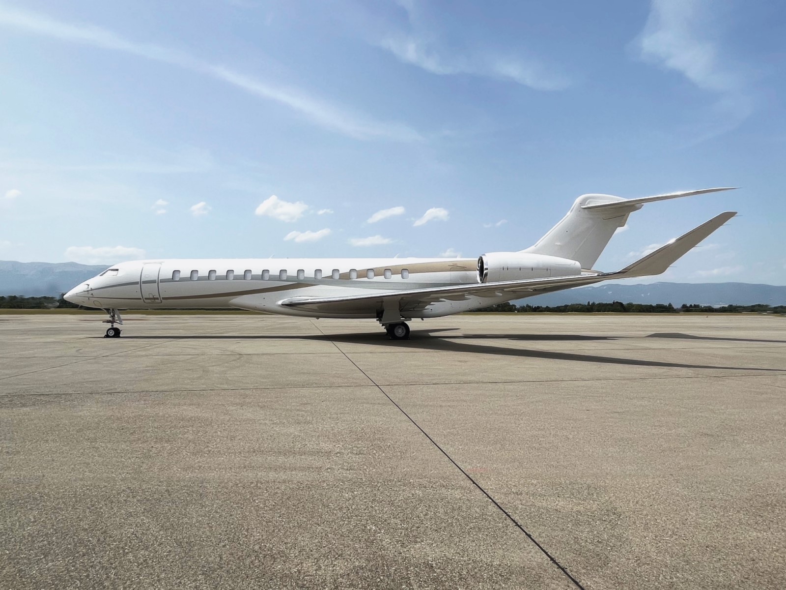 BOMBARDIER GLOBAL 7500 OE-IXI | Private Jet | Global Jet